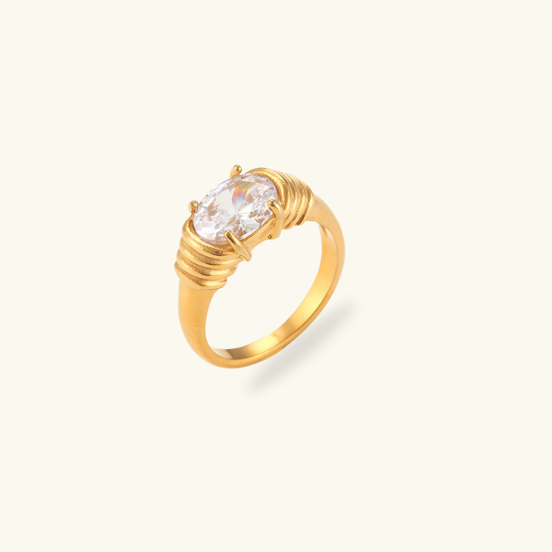 Beatrice Ring – Love Aero™